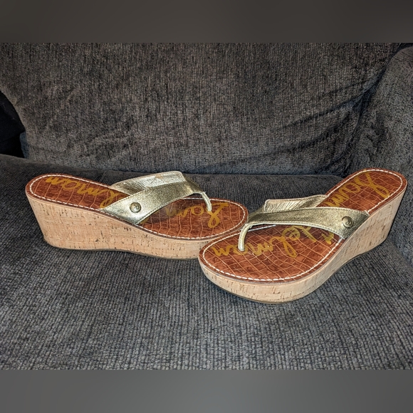 Sam Edelman | Shoes | Sam Edelman Metallic Gold Wedge Sandals | Poshmark